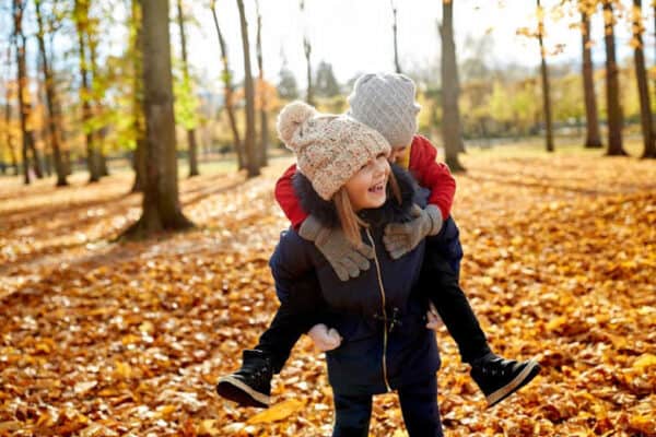 Acts of Kindness: Show Your Kids How Doing Good Leads to Happiness